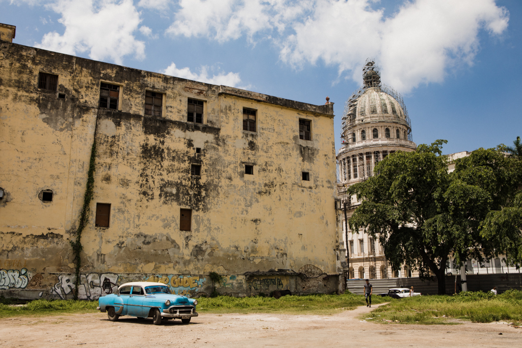 » Cuban model Josh Eskridge Photography